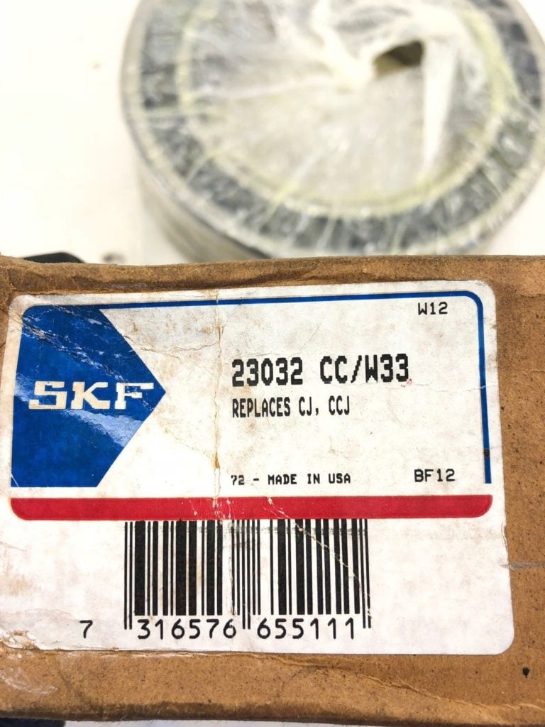 SKF 23032 CC/C3W33 SPHERICAL ROLLER BEARING, 132000 LB (B454)