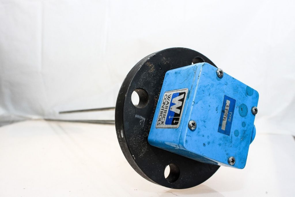 WARRICK CONTROLS GEMS SENSORS 3F3A 3 PROBES FORGED STEEL FLANGE FIT (B107)