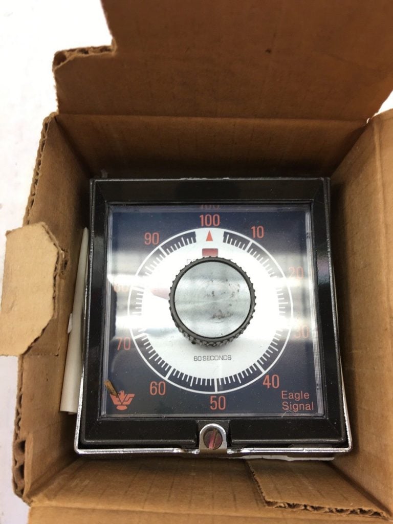 EAGLE SIGNAL 60 SECOND PERCENT TIMER HQ903A6 120VAC, (B251)