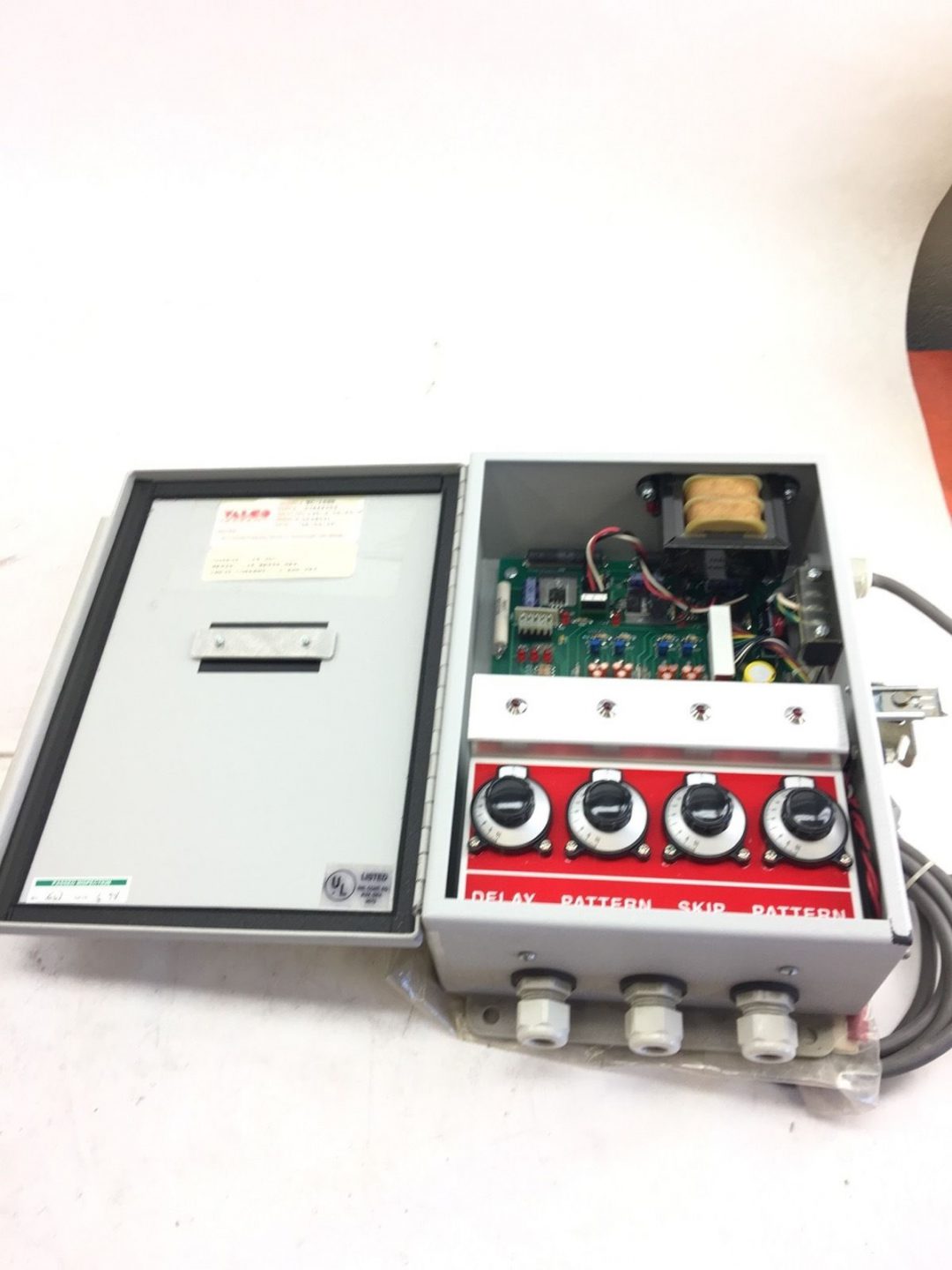 Valco Cincinnati VC-1000 078XX209 Glue Pattern Control Module Enclosure B14