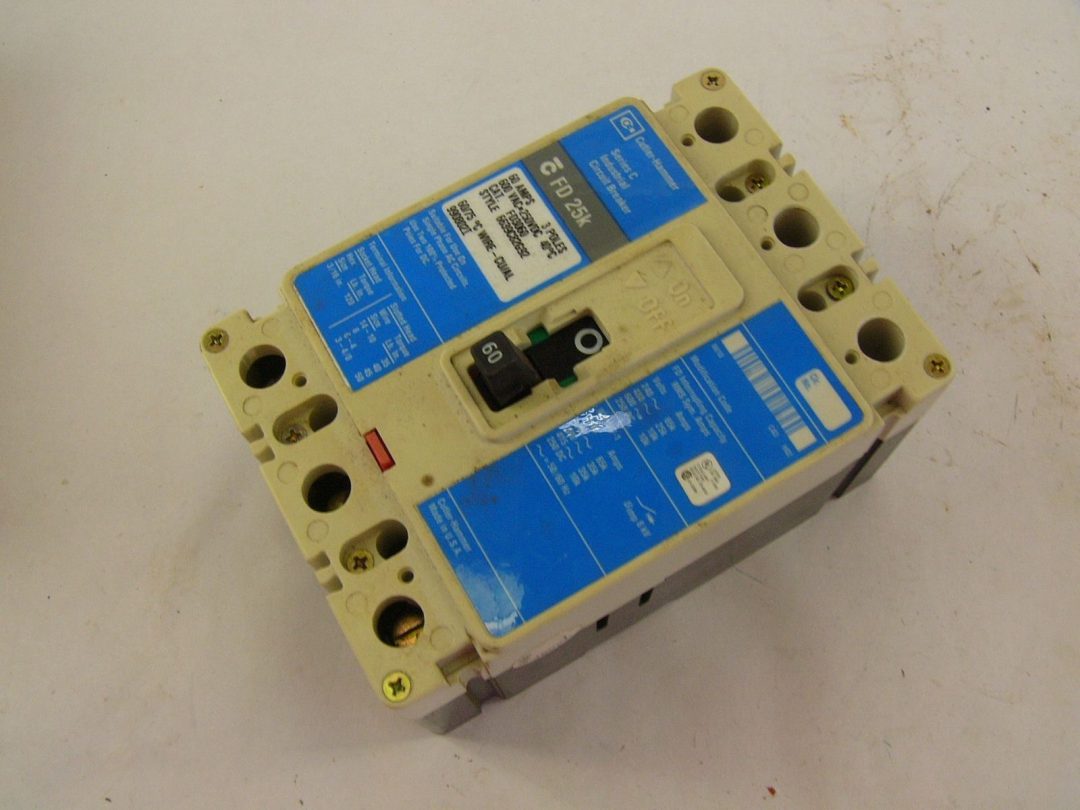 CUTLER HAMMER FD3060 SERIES C 60 AMP 3 POLES (F141)