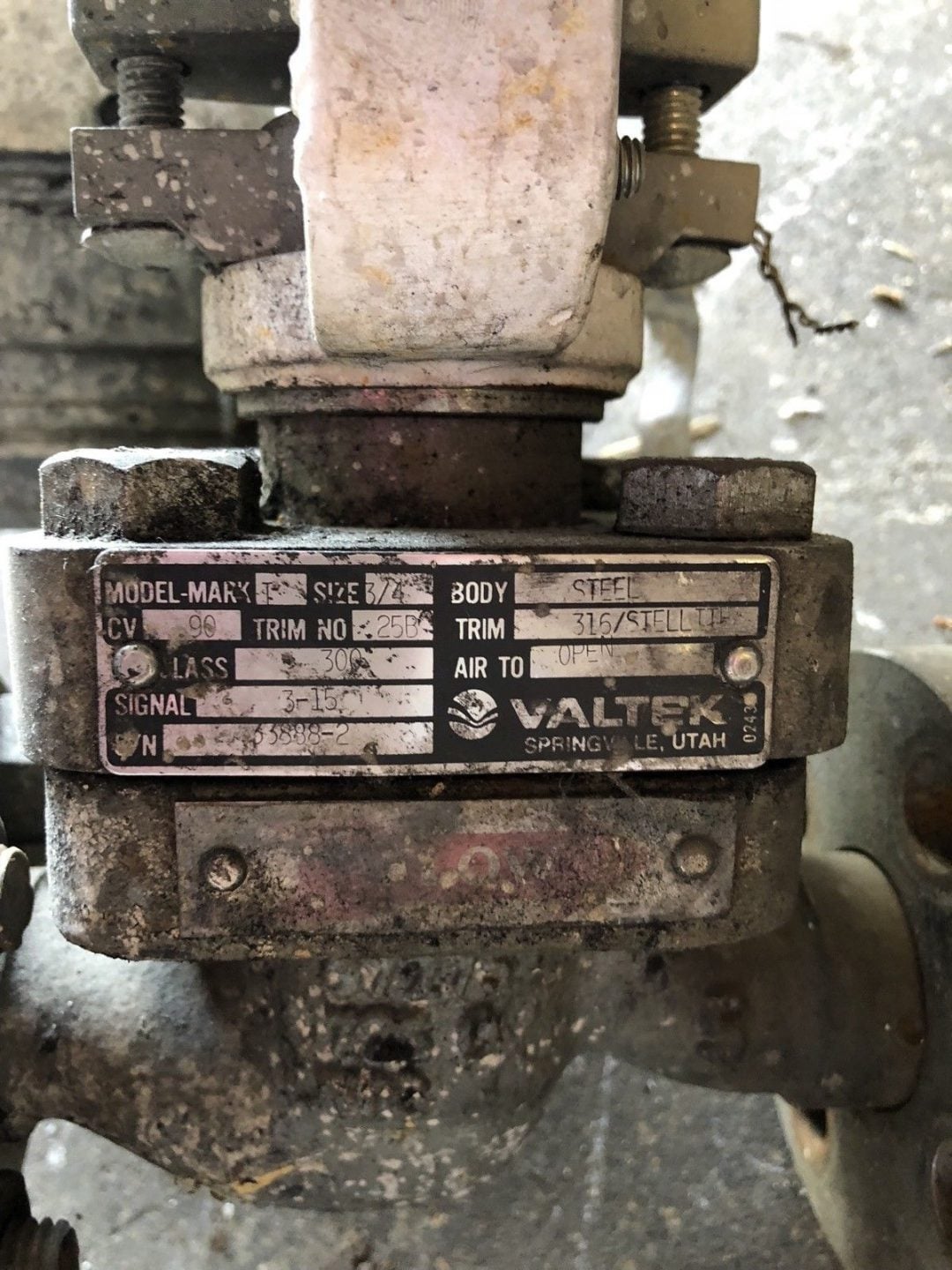 VALTEK 3/4" ACTUATED VALVE AND POSITIONER MODEL-MARK T W/ ITT T-28 ...