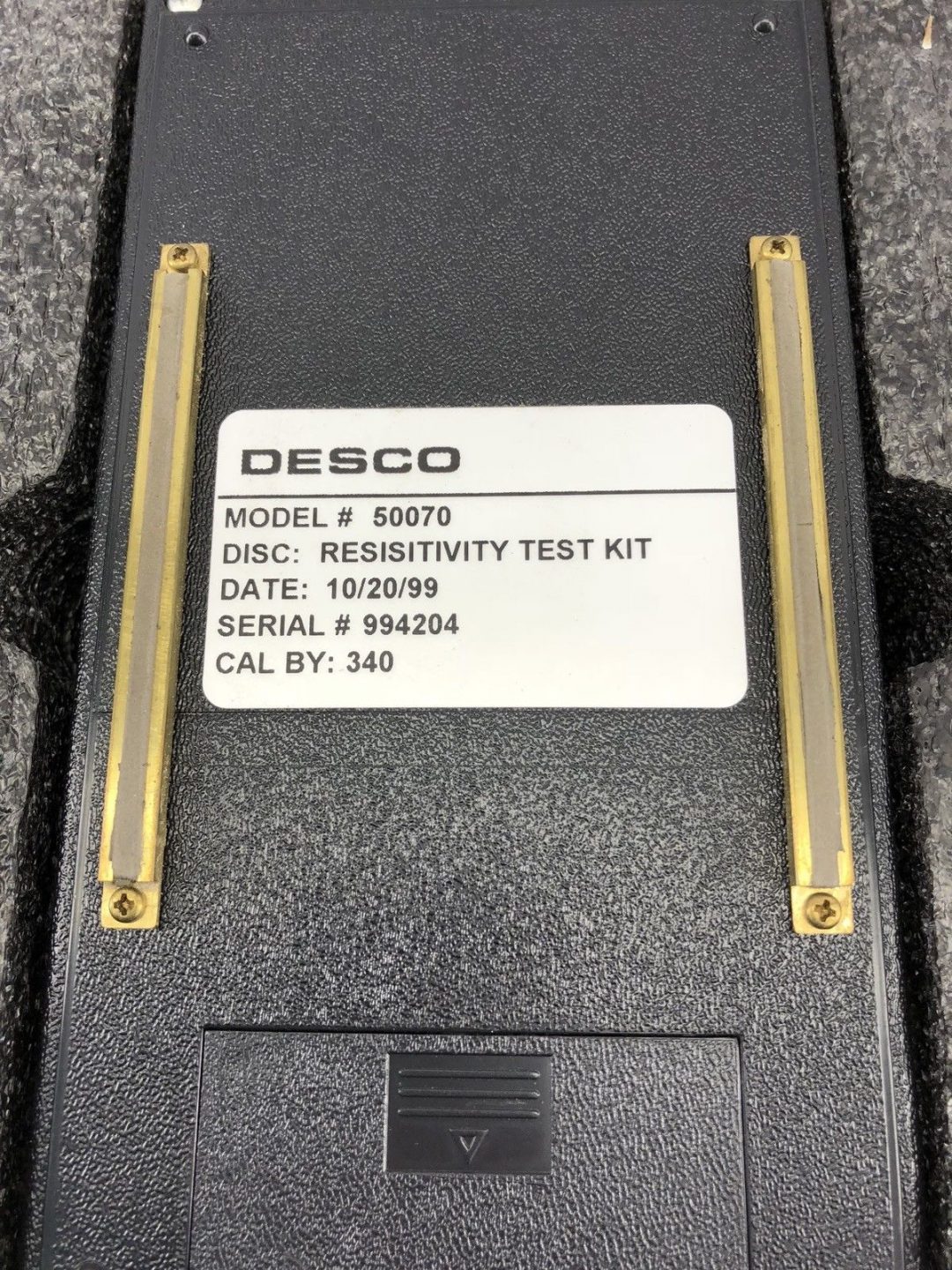 DESCO A50070 LCD MEGOHMMETER SURFACE RESISITIVITY TEST KIT