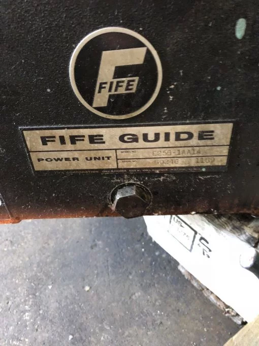 FIFE GUIDE POWER UNIT E25B-1AA1A ,WITH MOOG D631-175C, FIFE 1/4 HP MOTOR