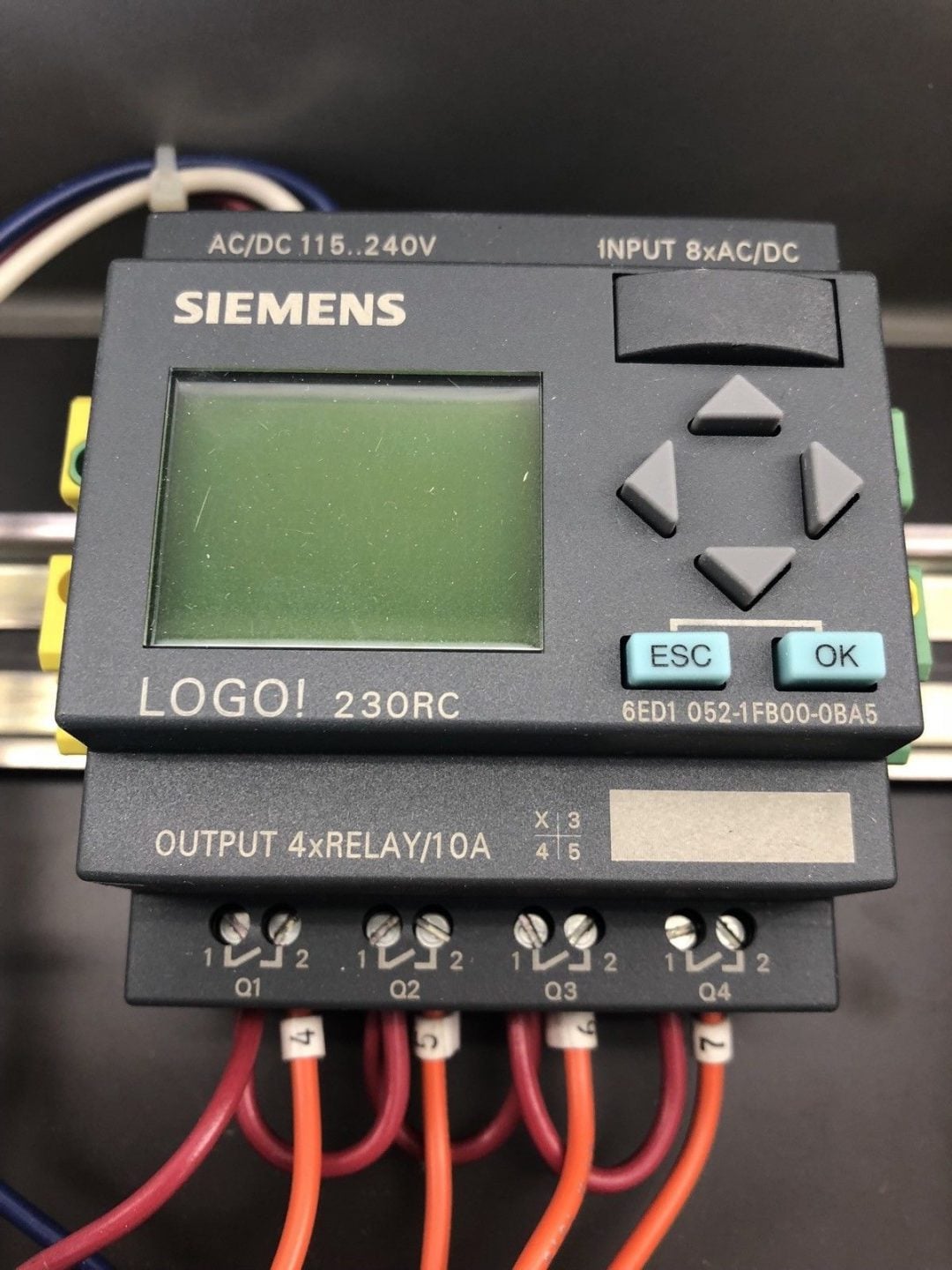 SIEMENS LOGO! 230RC 6ED1 052-1FB00-0BA5 PROGRAMMABLE CONTROLLER