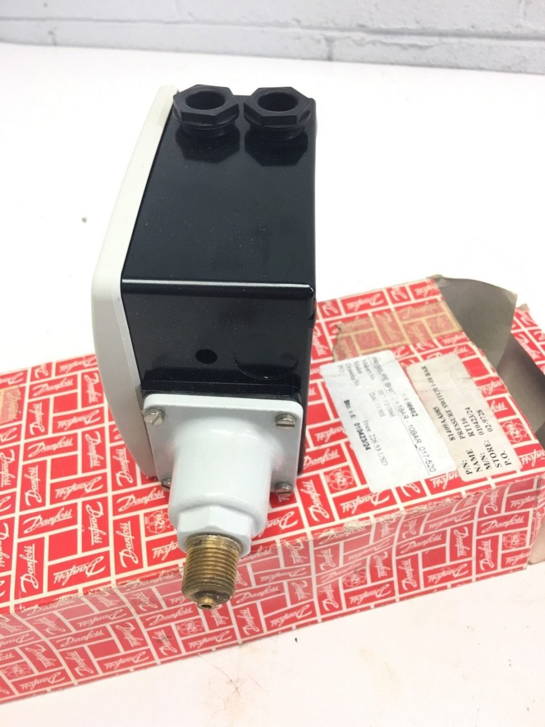 DANFOSS RT116 PRESSURE CONTROL SWITCH 1-10 BAR RANGE 017-520366