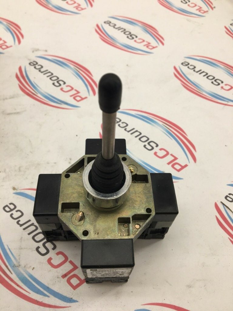 TELEMECANIQUE XD2GA8441 JOYSTICK CONTROL SWITCH