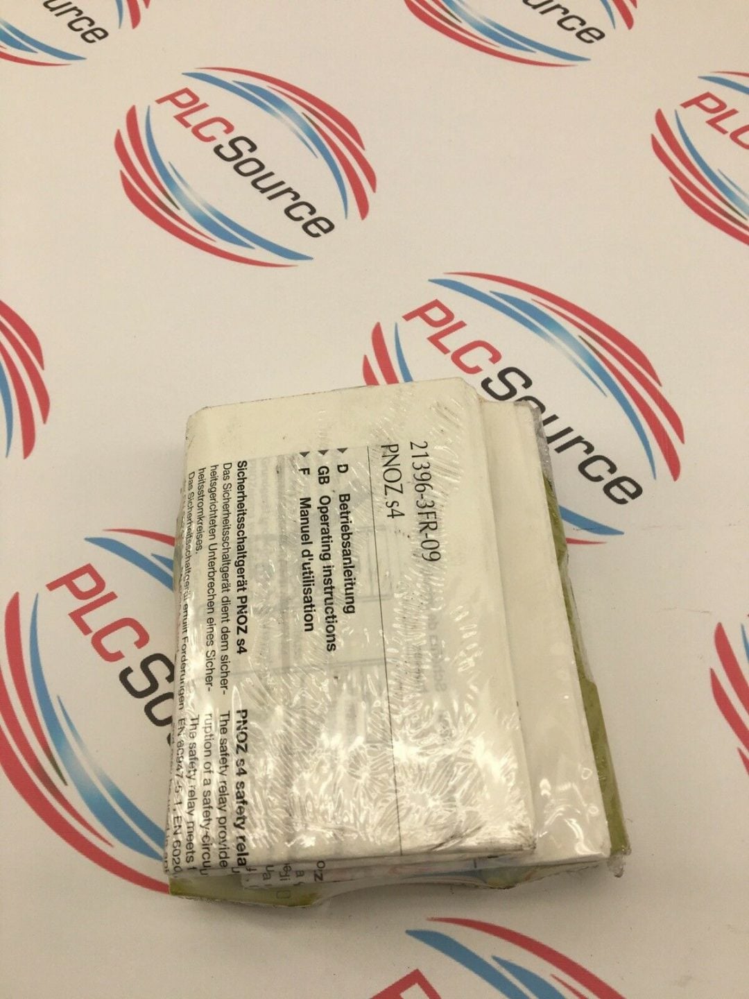 PILZ PNOZ S4 / 750104 SAFETY RELAY