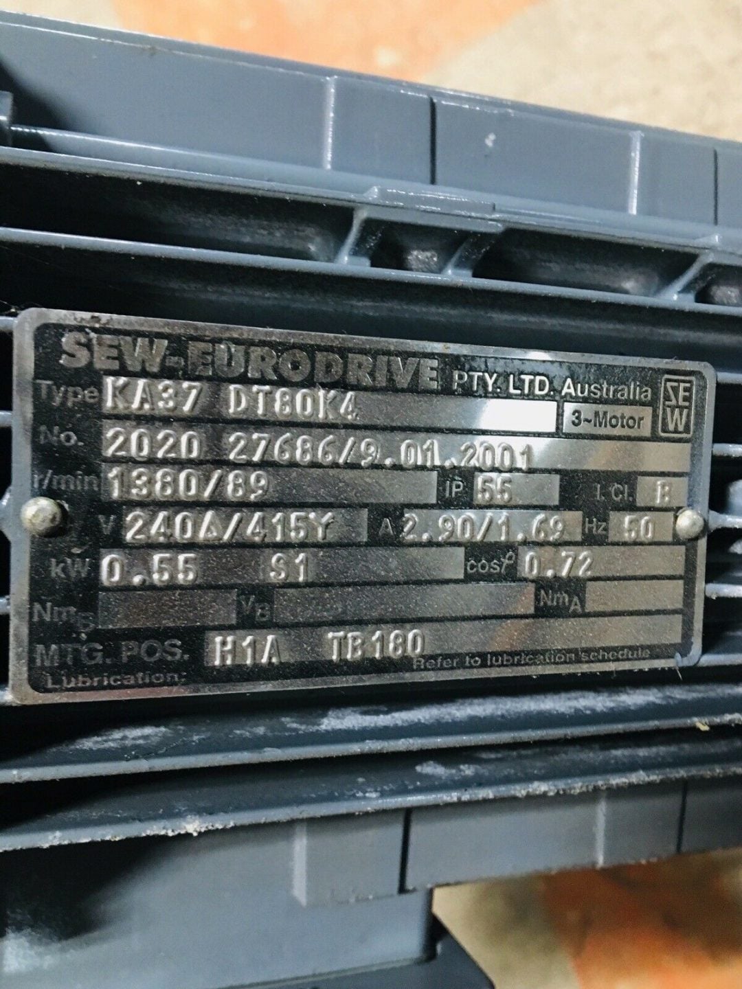 SEW-EURODRIVE KA37 DT80K4