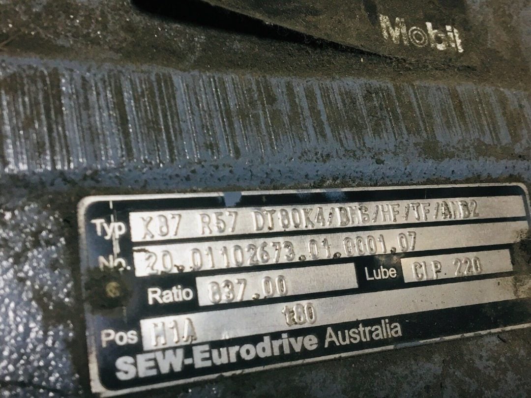 SEW-EURODRIVE K87 R57 DT80K4/BM6/HF/TF/AHB2